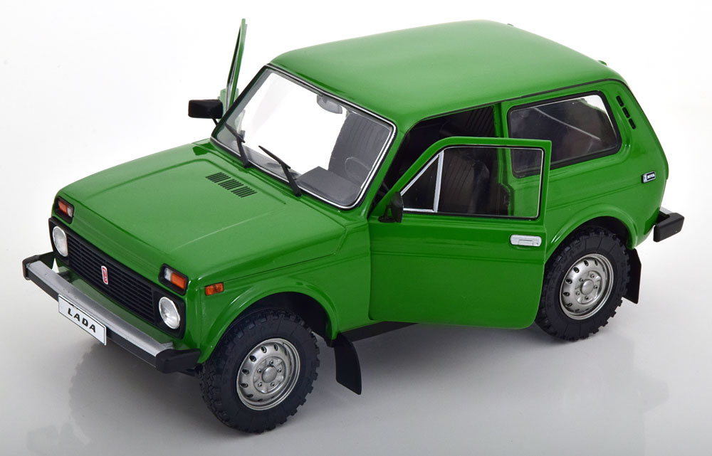 1:18-Lada Niva-1980-1997-green-Solido – length: 20,80 centimeters