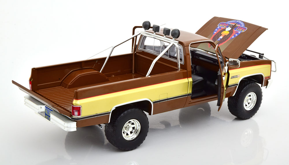1:18-GMC K-2500 Sierra Grande Fall Guy Stuntman Association-1982-brown ...